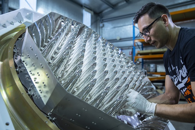 Multi-feed antenna system to boost satcoms - Spatial Source