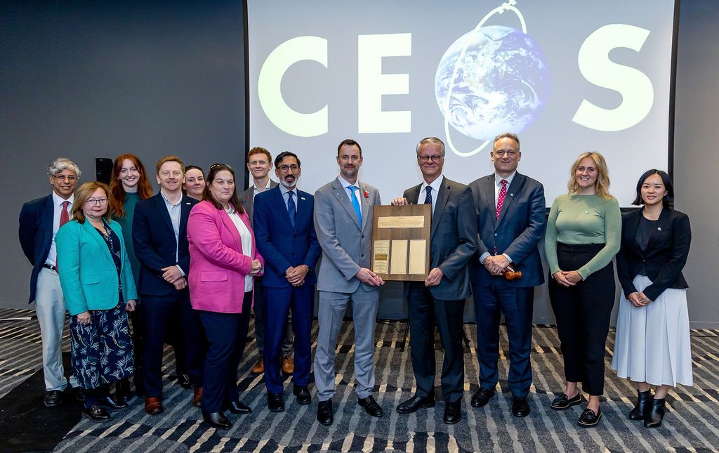 Team Australia takes the helm at CEOS - Spatial Source